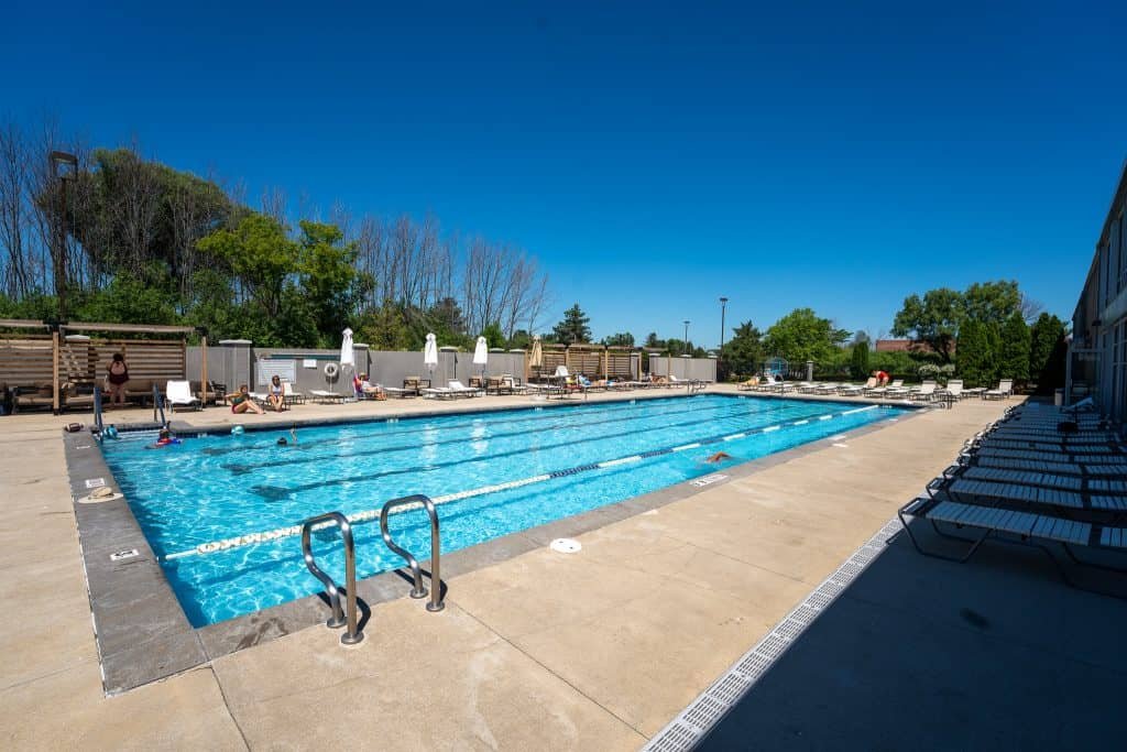 Family-Friendly Fun: Elite Sports Clubs' Outdoor Pools for Kids in ...